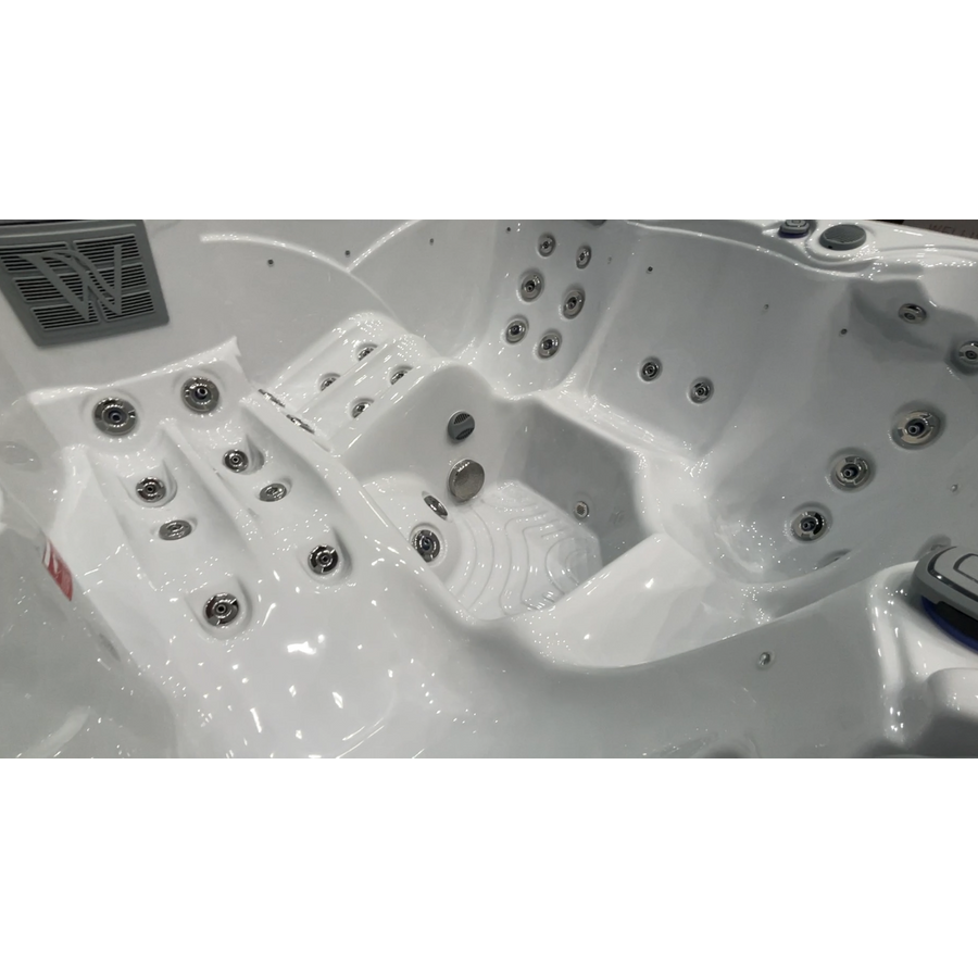 Medence, Wellis Budapest CityLife Deluxe - LifeLine széria